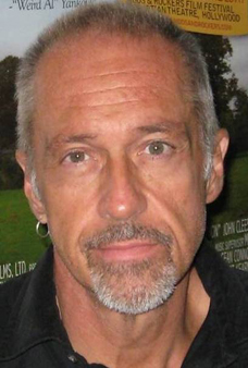 Official Website of Louis Velazquez