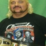 Official Website of Louis Velazquez